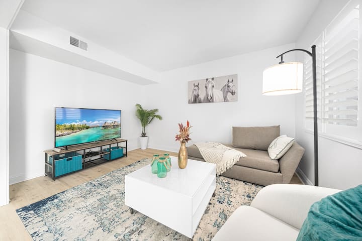 Home Like Single Family House Near Uc Irvine - Irvine, CA