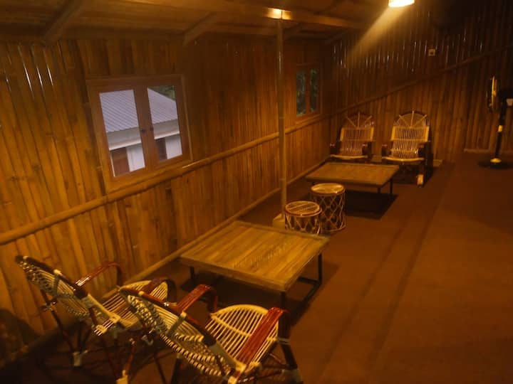Erumaadam Bamboo Suite - Kothamangalam