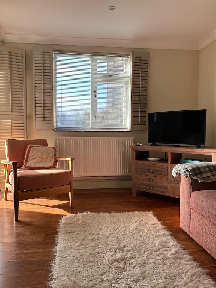 Weekly Deal | 5%off | Self Check-in | Near Beach - Littlehampton