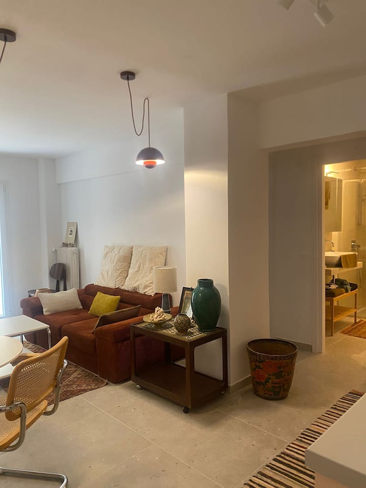 Acropolis Designer Flat & Patio - Athens