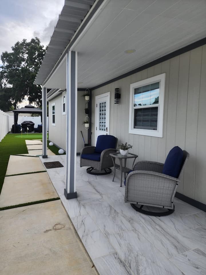 Stylish Modern Home With Spacious Outdoor Oasis - Tampa, FL