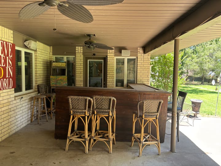 Spacious “El Cortez” Home In Town On Two Acres - Fort Supply Lake, OK