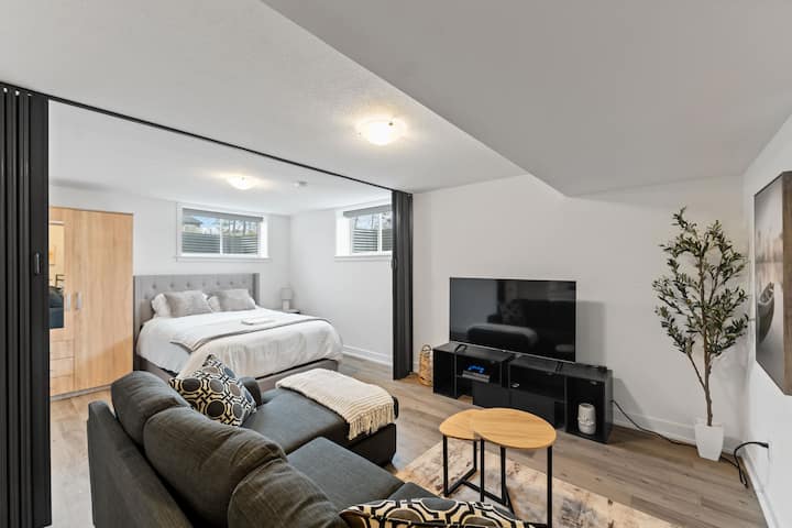 New Private Unit With Garage In Prime Location - Ottawa