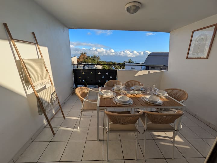 Appartement 4 à 6 Personnes Vue Océan Et Piscine - La Réunion