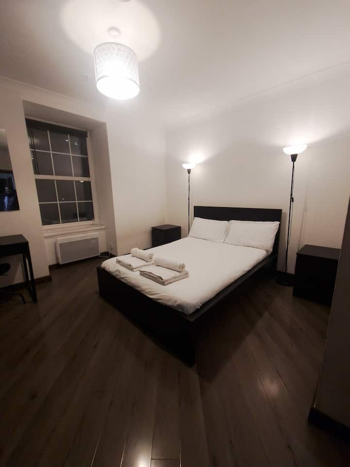 Room In Glasgow City Centre - Glasgow
