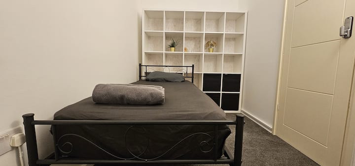 Private Single Room In London - Barking