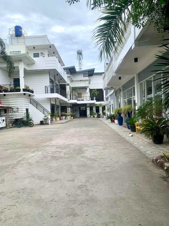 D’ Crown Hotel, Sindangan - Sindangan