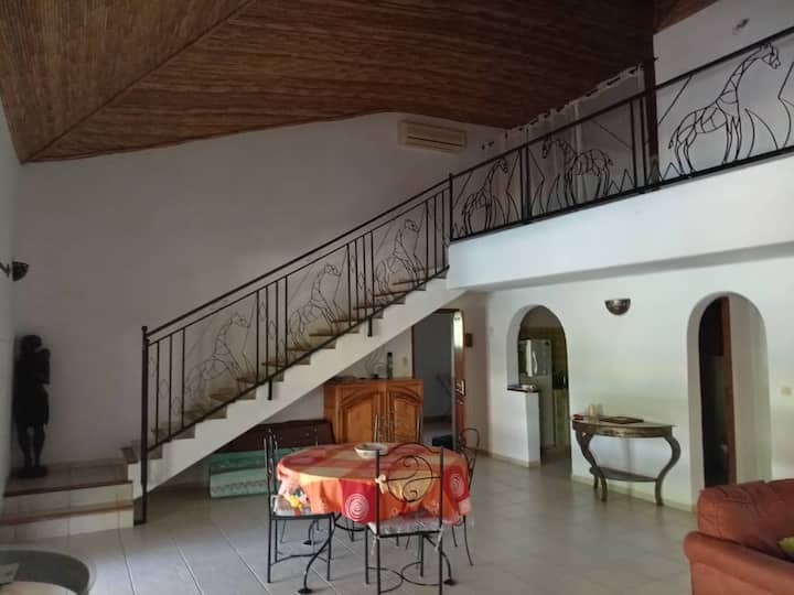 Nice Villa. Nianing 1 -
Longue Durée Only - Sénégal