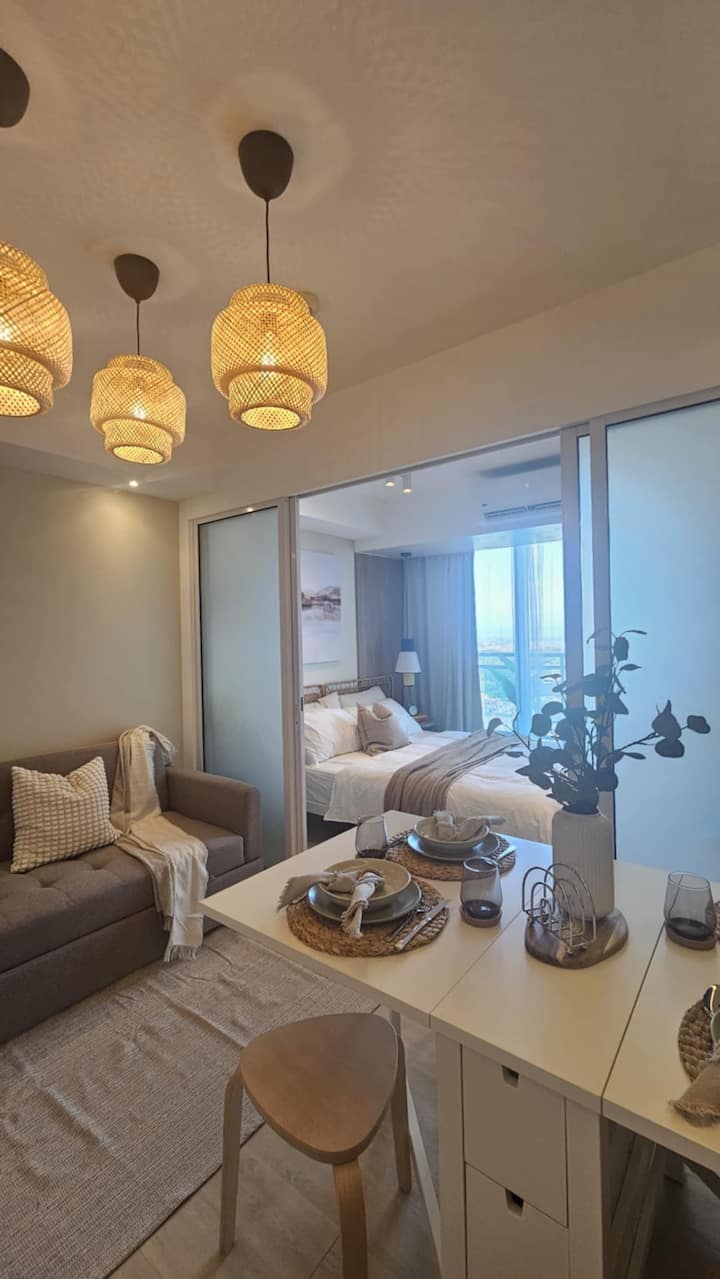 Casa Cornelia 1-br Azure Urban Resort Residences - Parañaque