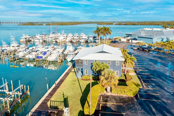 What A View! Pelican Yacht Club/bikewalk To Beach! - Fort Pierce, FL