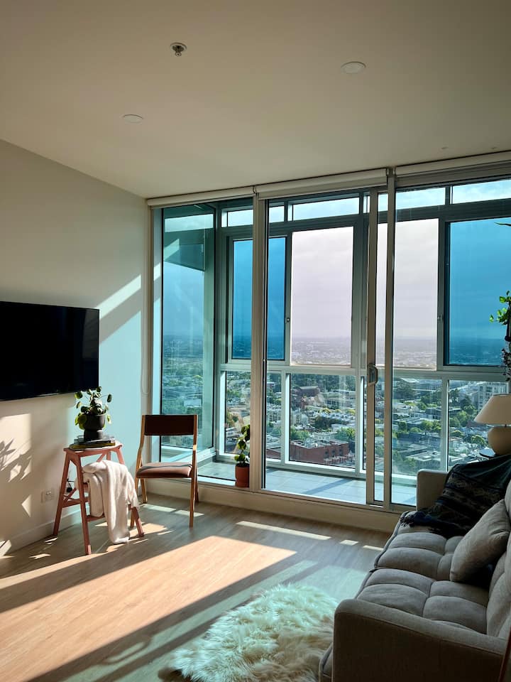 Charlie’s City Sunrise Pad -