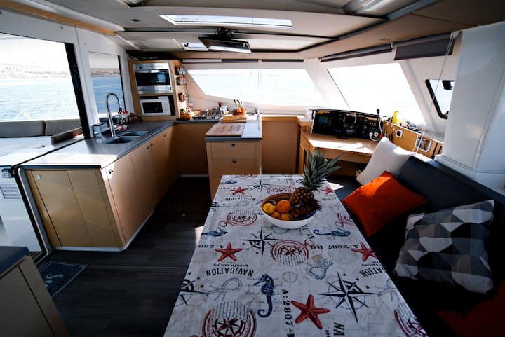 Experiencia En Catamarán. - スペイン カルタヘナ
