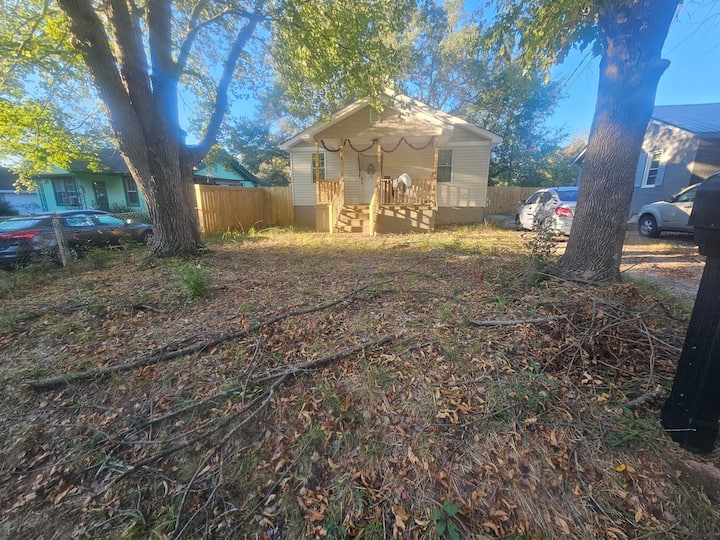 Pet Friendly, Quick Stay. - Spartanburg, SC