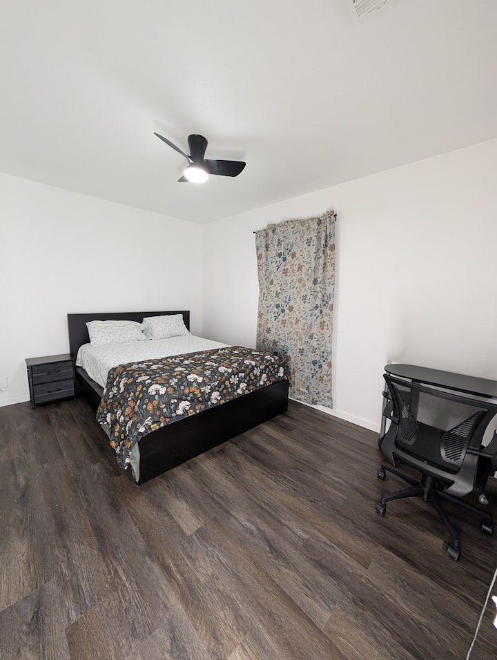 Renewed 2 Queen Bed - Round Rock - Pflugerville, TX