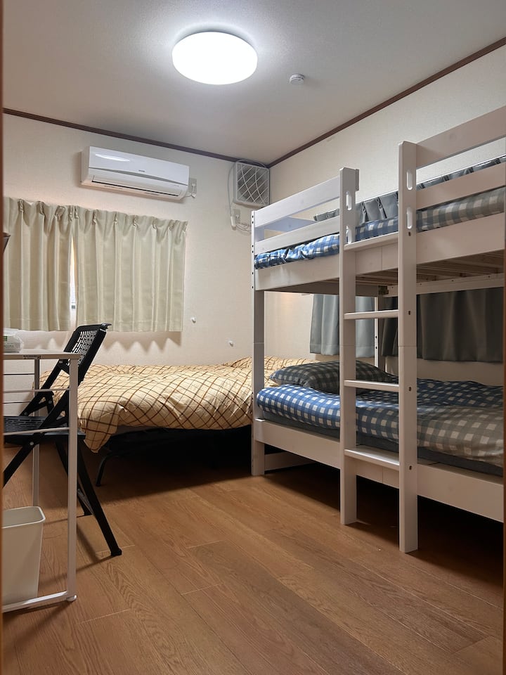 シェアハウスの鍵付き個室/駐車場あり/自然豊かな緑地の隣/ペット相談可/4人部屋 - Tachikawa