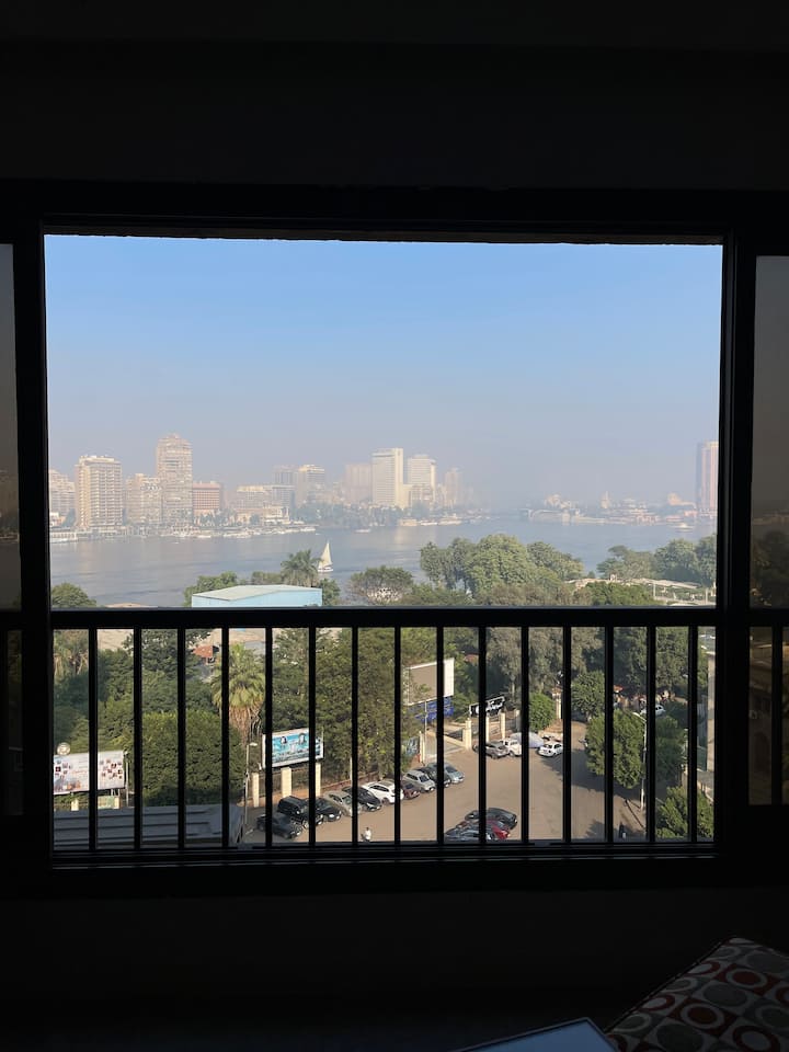 Fifi On The Nile - Giza