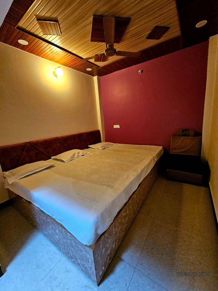 Shri Mahakaleshwar Homestay - Ujjain