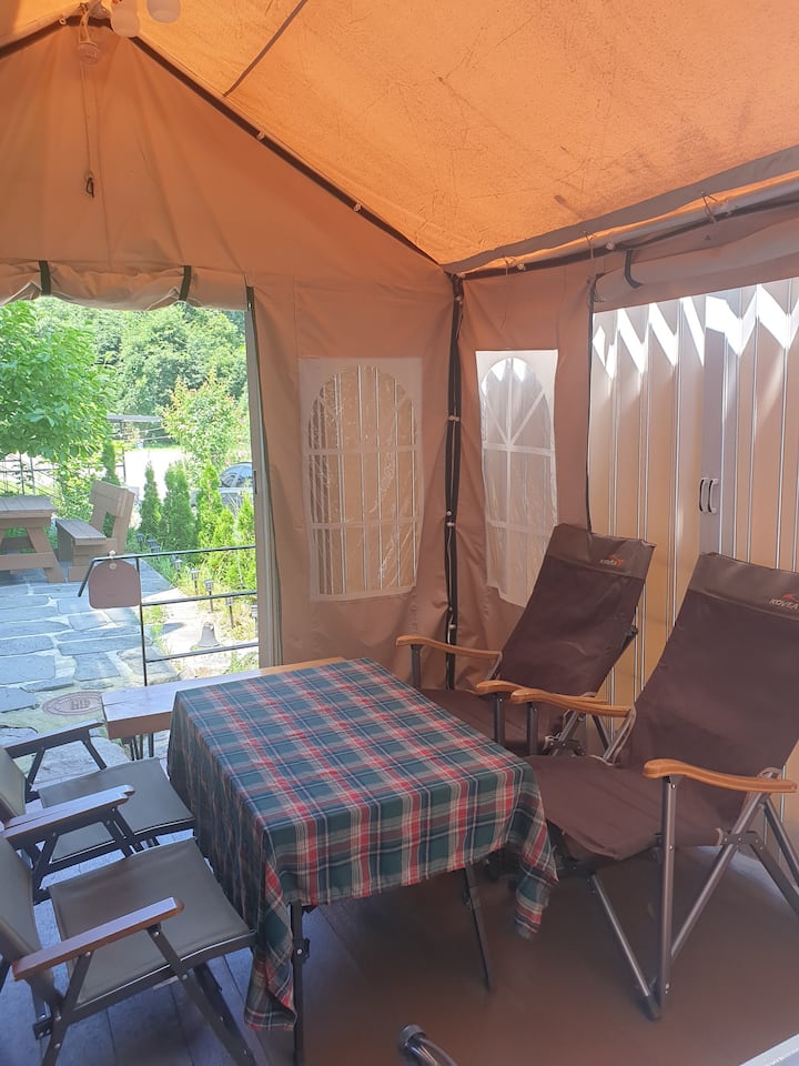 J&j Stay
파주시 깔끔한 숙소 헤이리힐스 Bbq#
#25평단독#친구#커플#가족 - 금촌역