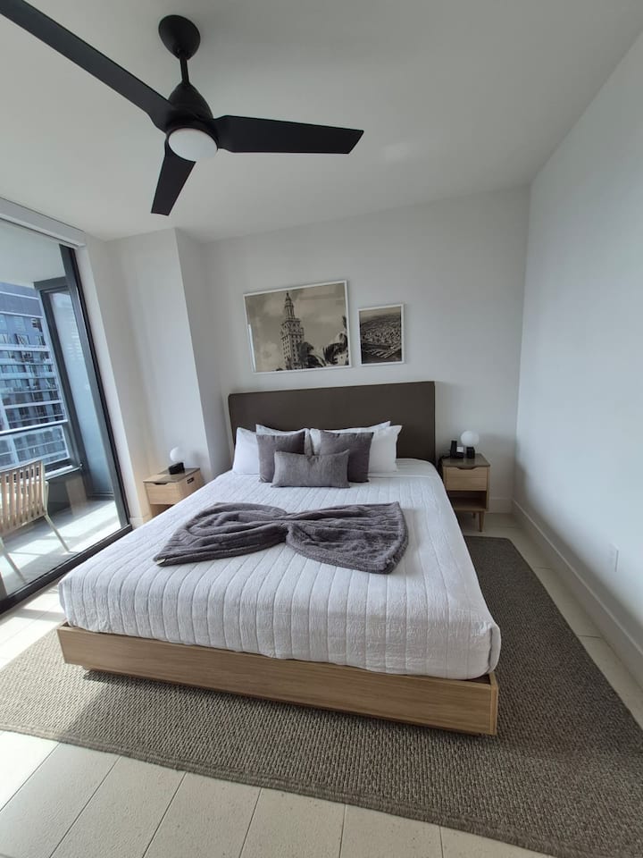 Cozy Apartment In Downtown Miami, Luxury Views - Miami, FL