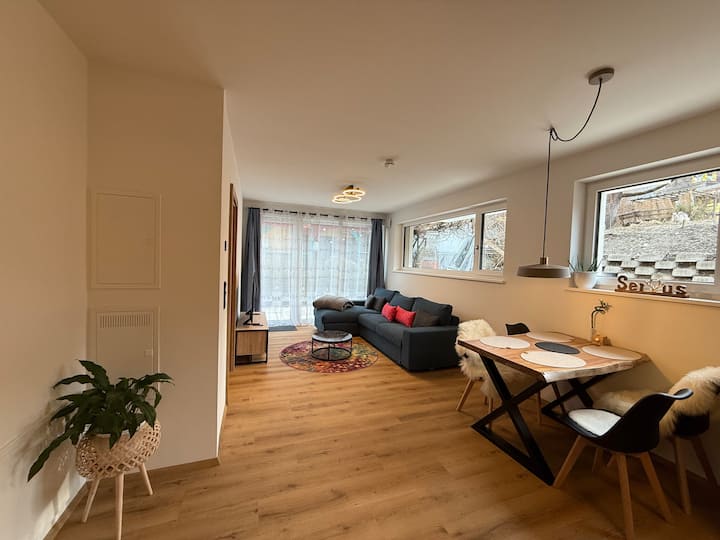Brandnew Modern Meadow Flat - Tirol