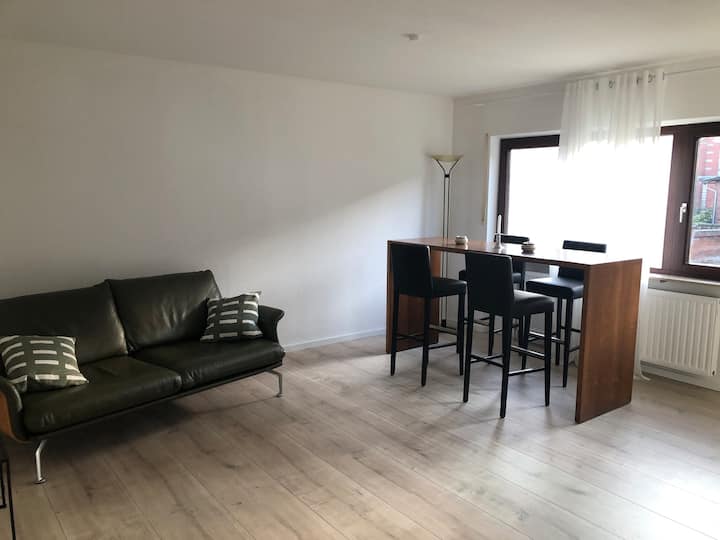 Möbliertes 2-zimmer-appartement Am Hofgarten - Bayreuth