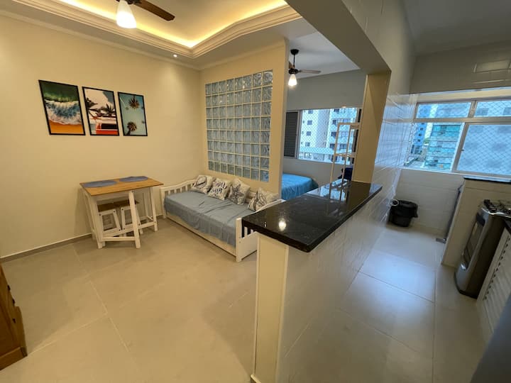 Pé Na Areia, Moderno E Próximo Aos Comércios - Praia Grande