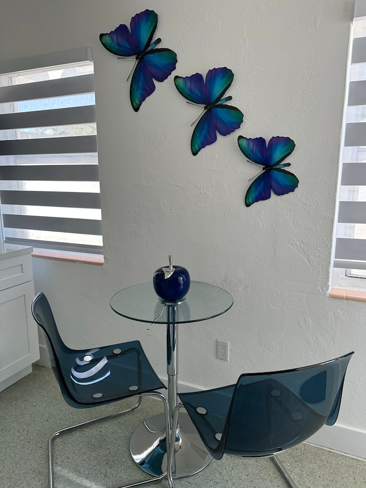 Villa Clara Blue-little Havana - Miami
