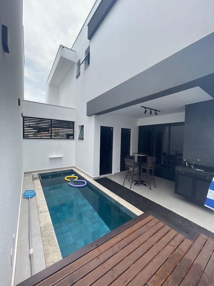 Linda Casa Para Temporada - Governador Celso Ramos