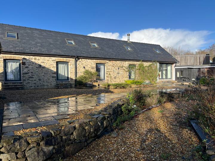 Luxurious Characterful Barn Hot Tub - Llandeilo
