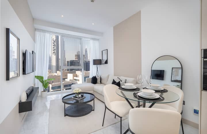 Iconic Downtown Skyline Retreat | Prime Location - Dubai
