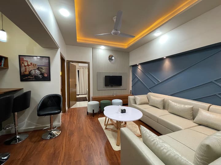 Self Check-in Luxury & Modern 2bhk With Balcony - Islamabad