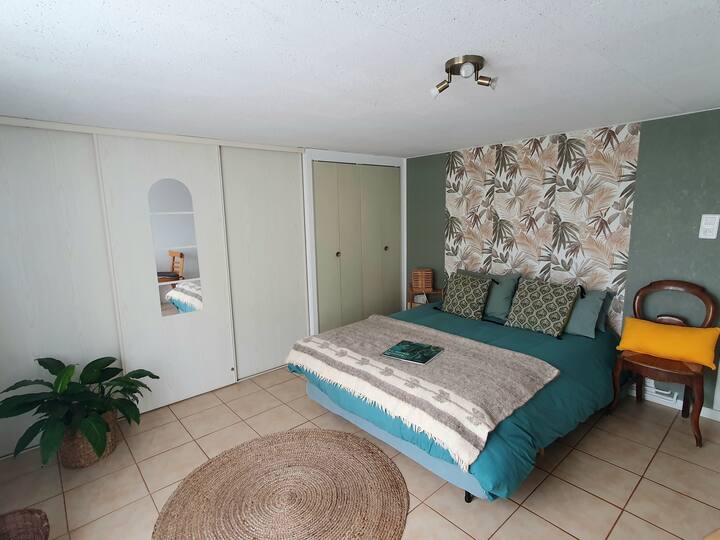 Chambre Et Sa Salle De Bain Privative - Niort