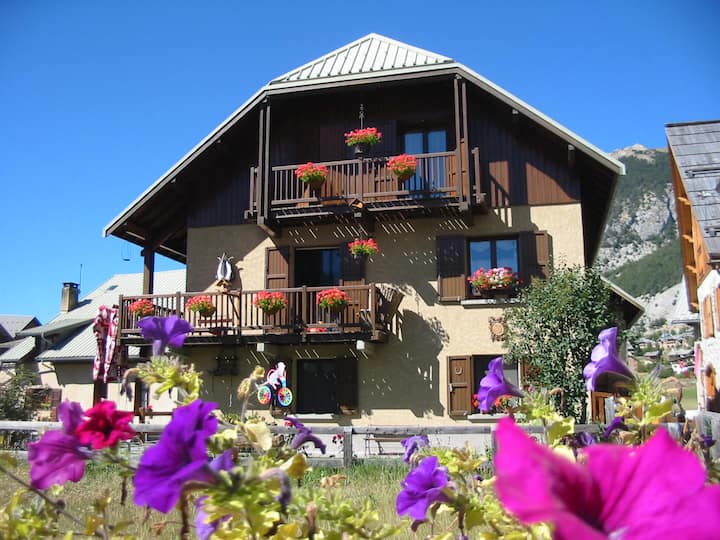 Logement Chaleureux Ceillac - Lac Sainte-Anne