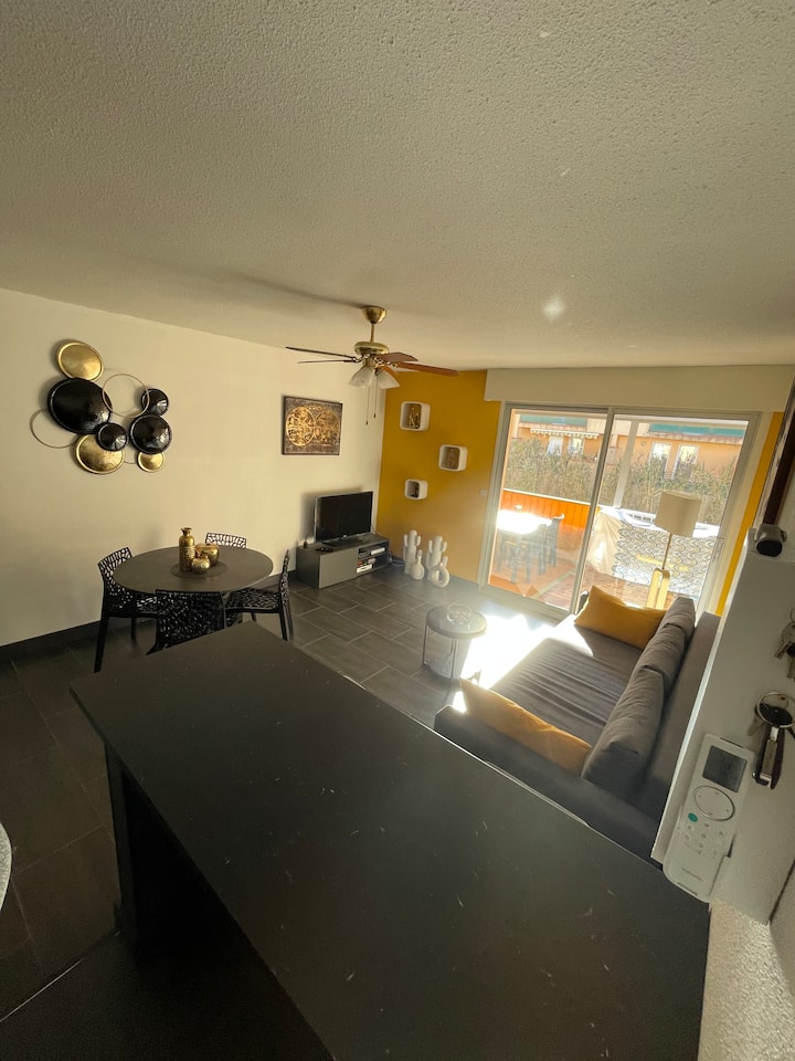 Très Beau Logement à 2 Min à Pieds De La Plage - Valras-Plage