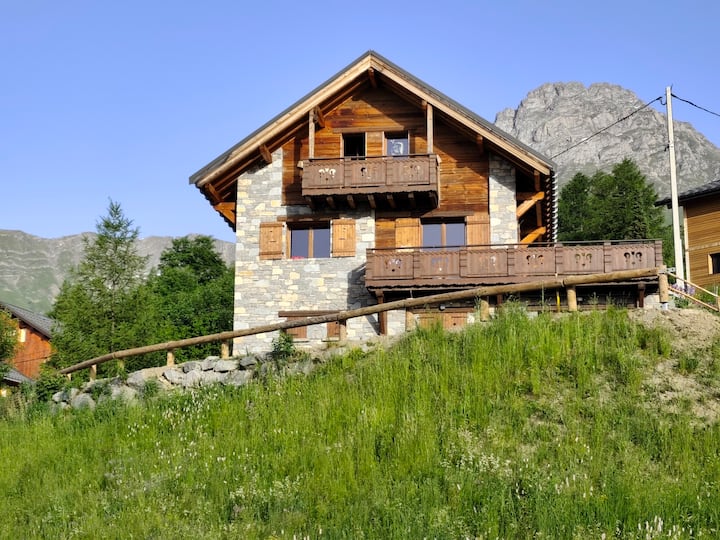 Appartement 4 Personnes Dans Chalet De Charme - Albiez-Montrond