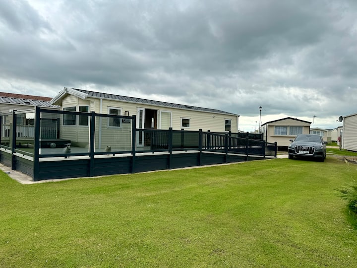 5 Minutes Walk To Beach, Pet Friendly , Hot Tub - Anderby Creek