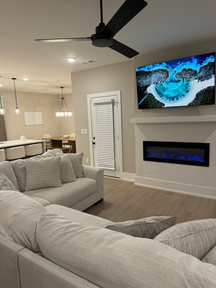 Luxurious Augusta Home - Augusta, GA