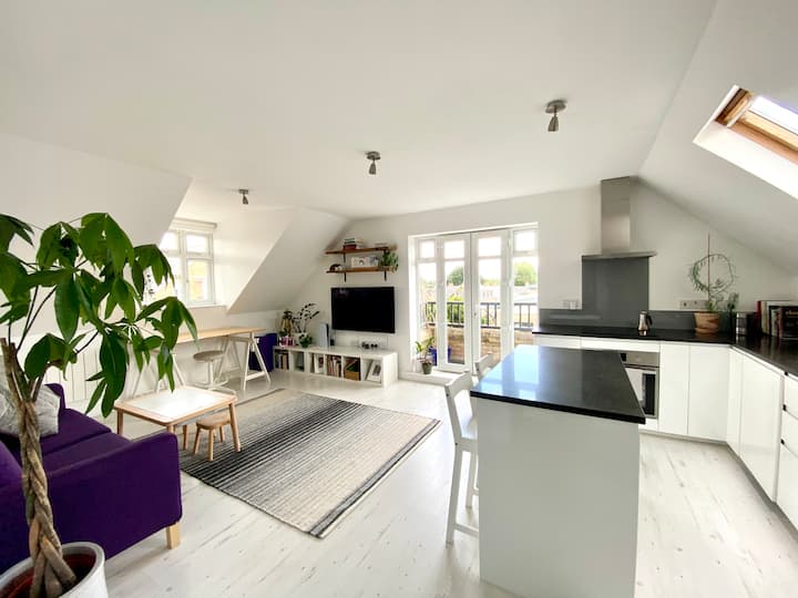 Room In Light & Modern Flat - Cambrige (UK)