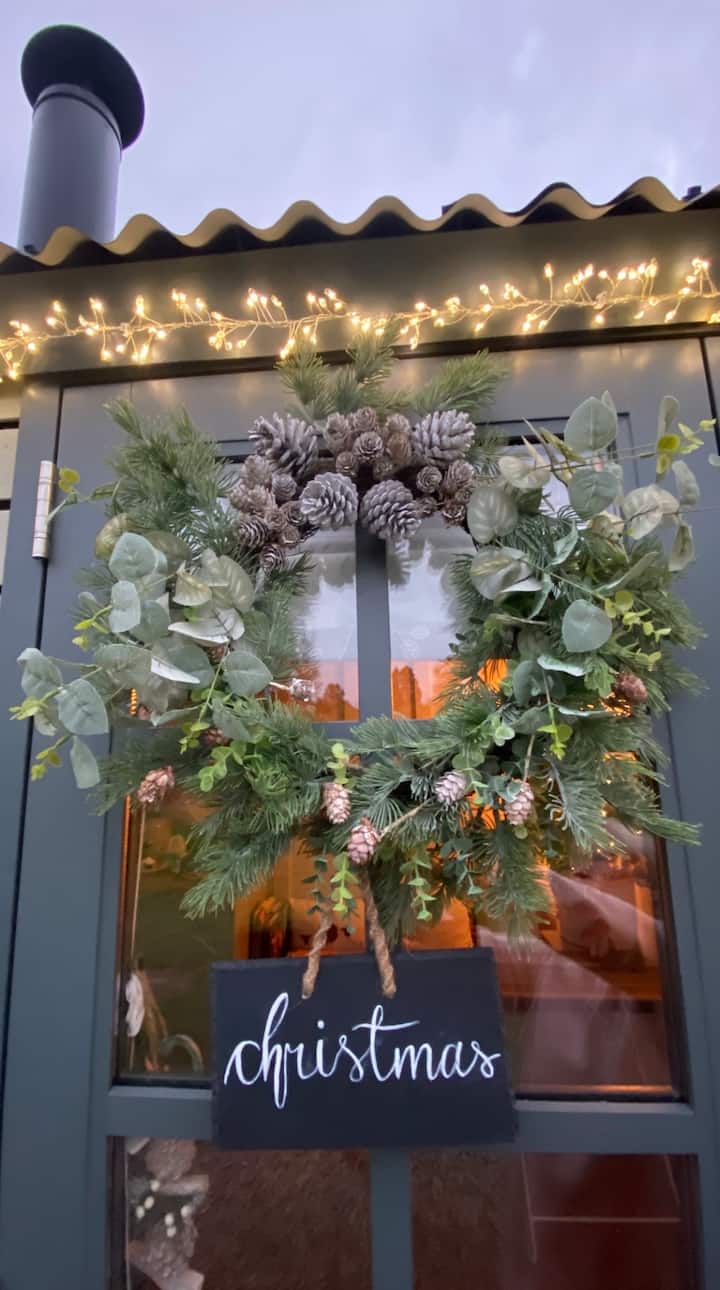 The Place To Bee… Shepherds Hut - Sevenoaks