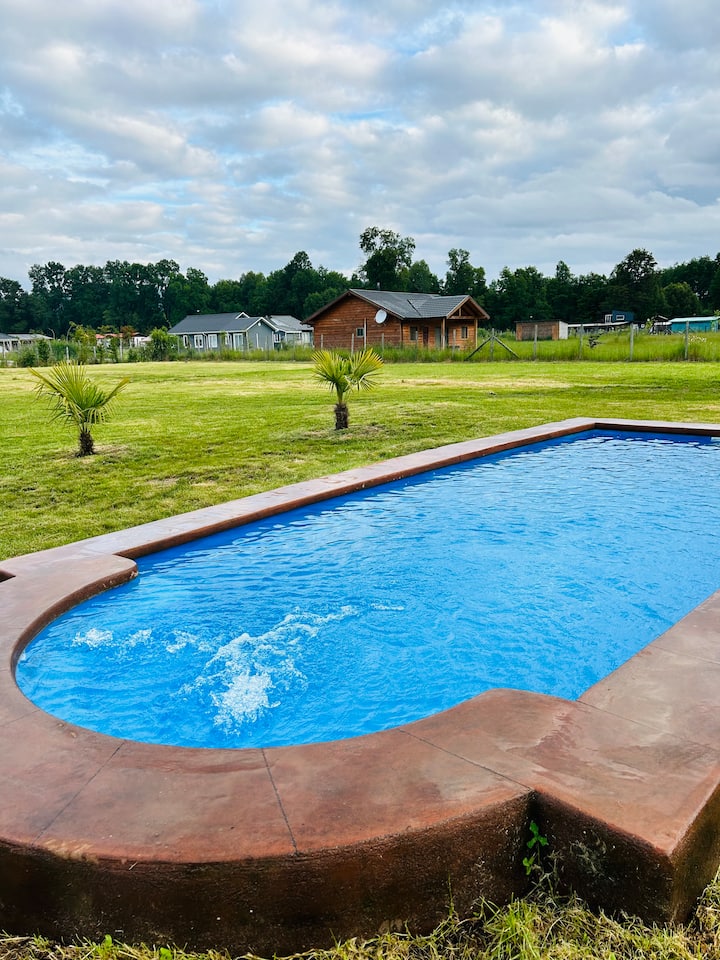 Casa Con Piscina, Acceso A Río Y Vista Al Volcán - Villarrica