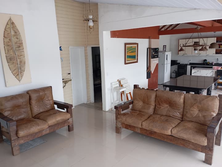 Casa Com 2 Piscinas Em Matinhos. - Matinhos