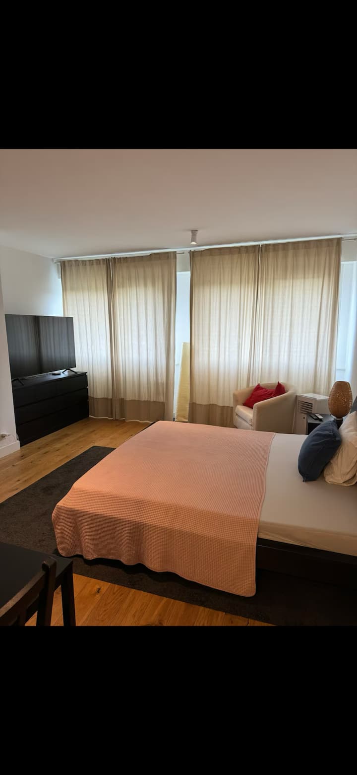 Studio Confortable Aux Eaux-vives - Genewa