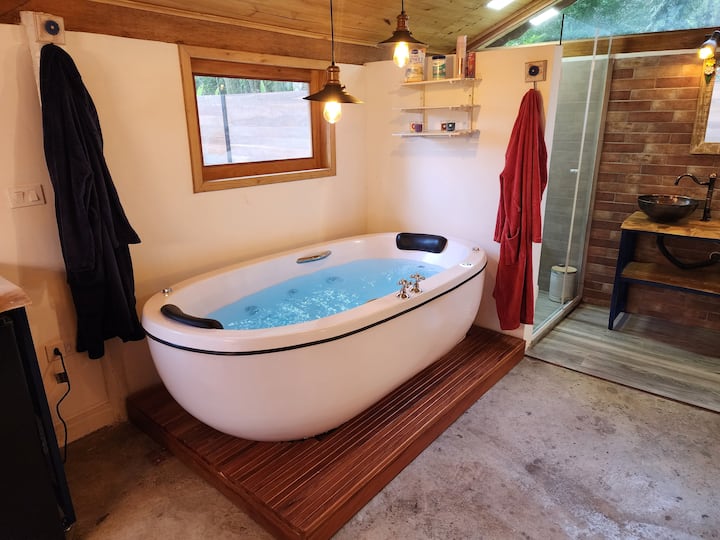 Chalé Orquídea - Hidro, Lareira, Piscina, Relax -