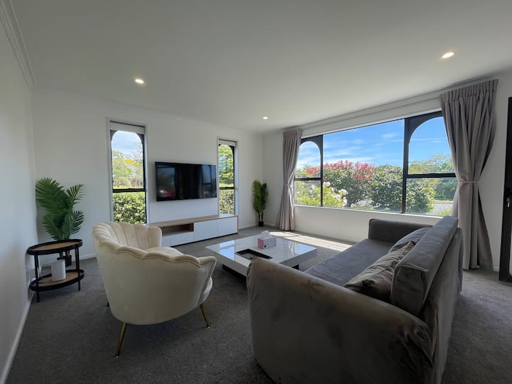 Sunny 2 Bed Home By Westfield Mall, Free Parking - Nueva Zelanda