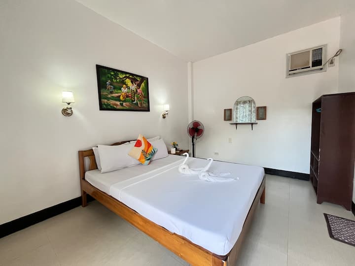 Lowcost/free Breakfast/town Area - El Nido