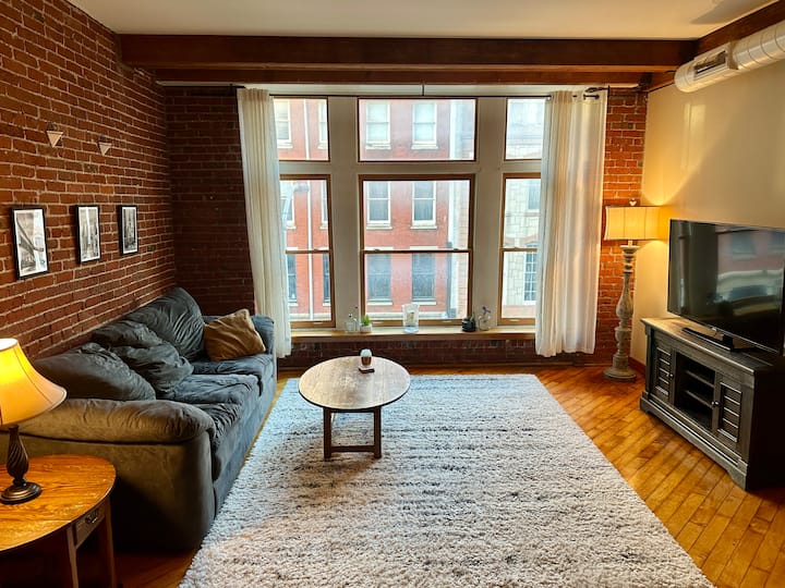 Cozy Vibes In Historic Old City - 1 Bedroom - Philadelphia, PA