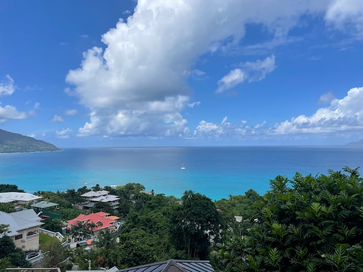 Ocean View Cosy Flat - Seychelles
