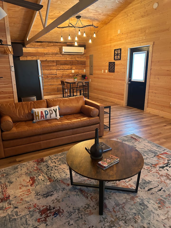 Beautiful Private Retreat - Mammoth Cave, KY