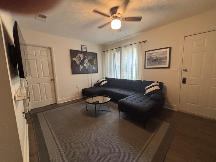 Charming 2 Bed @ The  Heart Of Atlanta. - Atlanta, GA