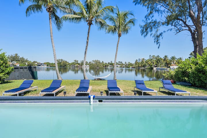 The Miami Enchanted Lake House - Surfside, FL